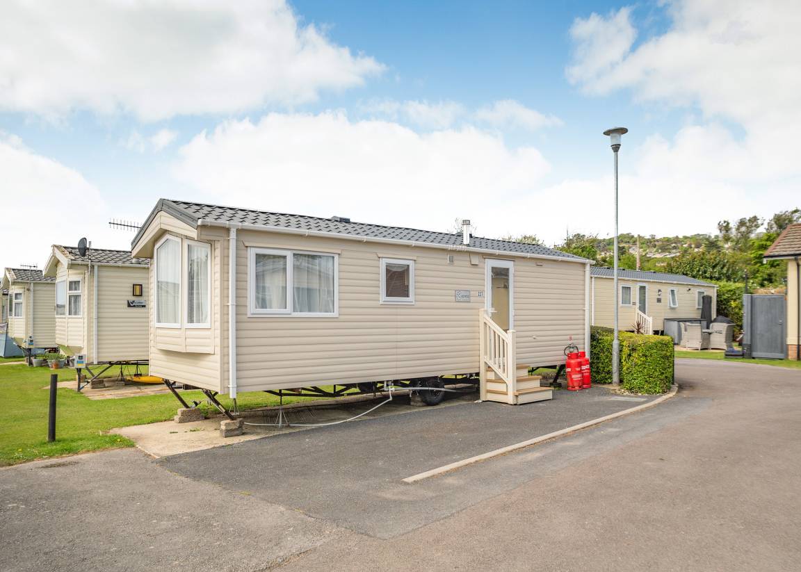 Caravan ∙ 2 Bedrooms ∙ 6 Guests - Dorset