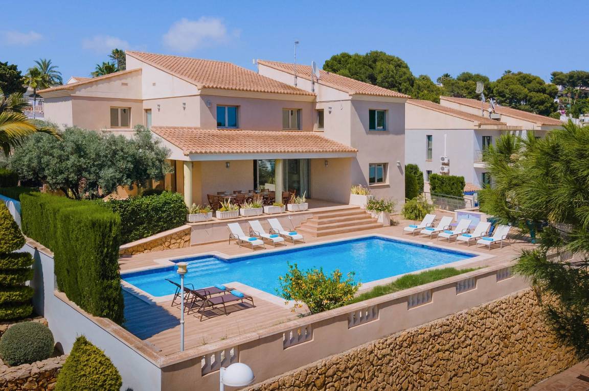 250 M² Villa ∙ 6 Habitaciones ∙ 12 Huéspedes - Moraira