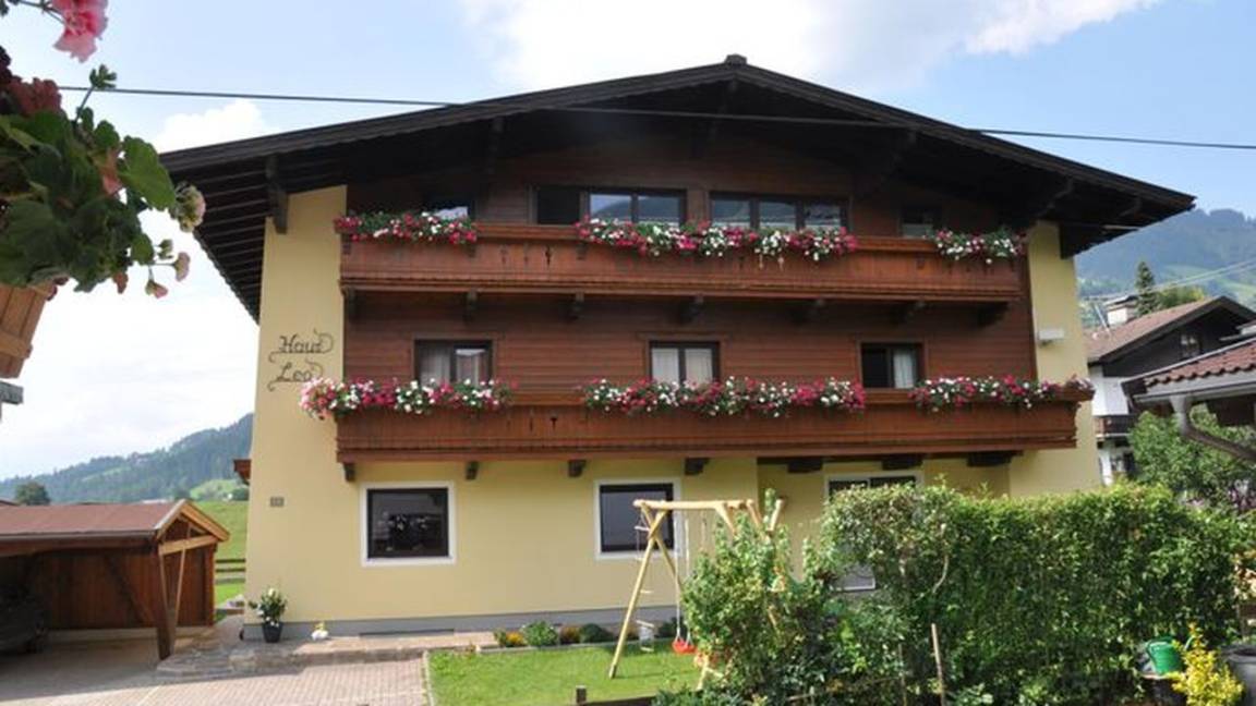 66 M² Appartement ∙ 2 Slaapkamers ∙ 6 Gasten - Westendorf