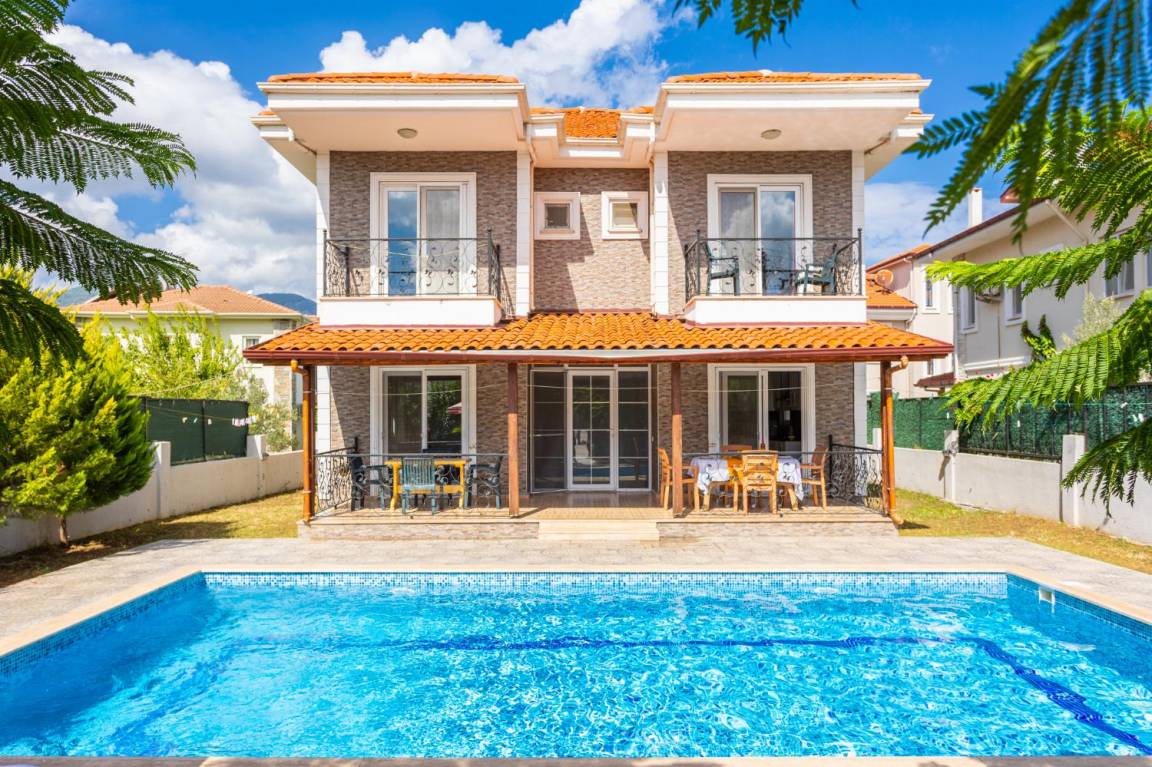 295 M² Villa ∙ 6 Bedrooms ∙ 12 Guests - Dalyan