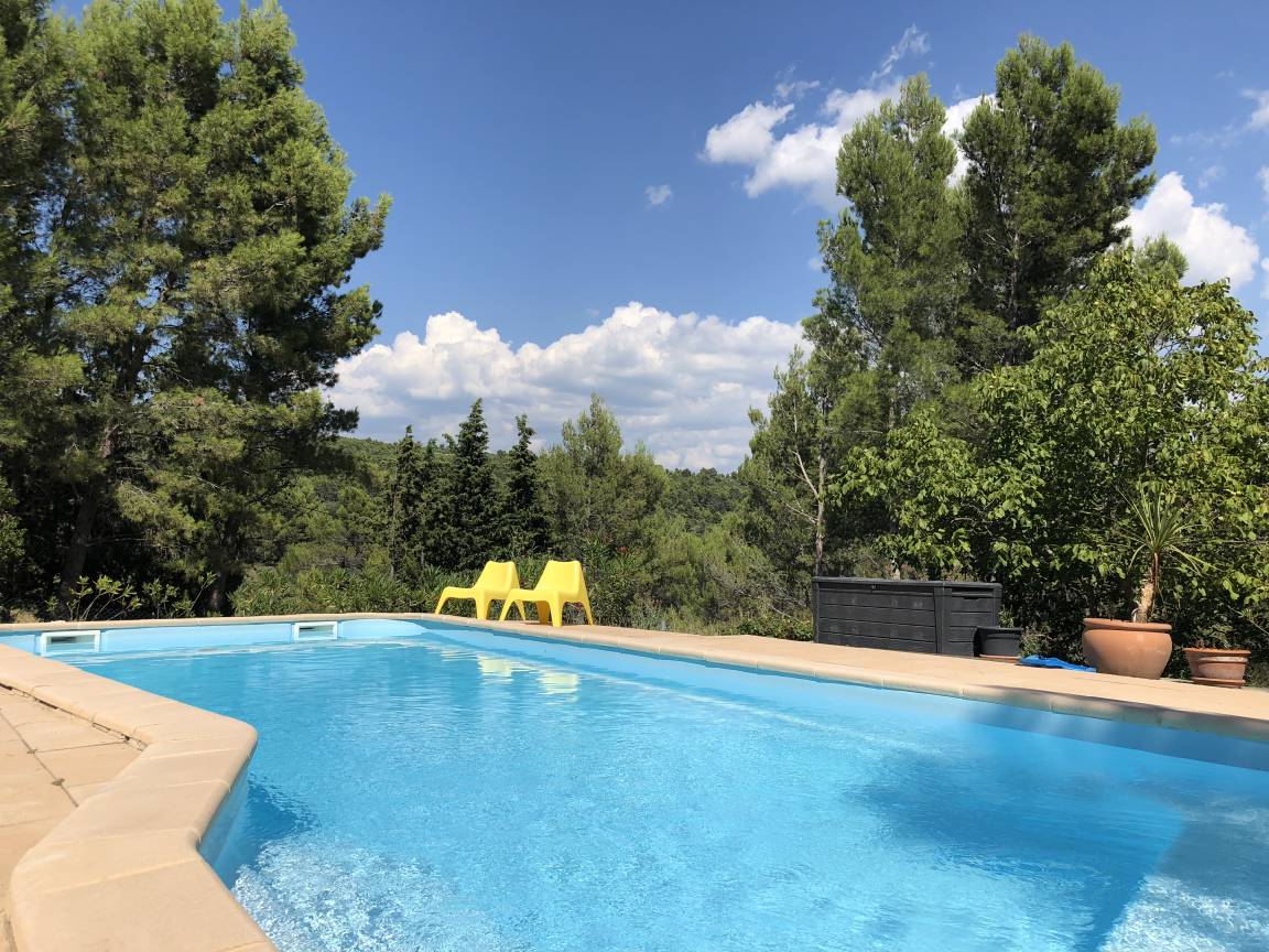 33 M² Chalet ∙ 2 Slaapkamers ∙ 4 Gasten - Minerve