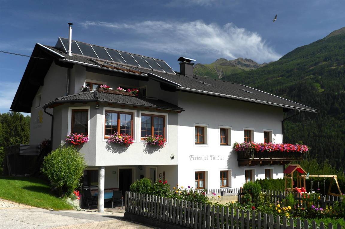 65 M² Ferienwohnung ∙ 2 Schlafzimmer ∙ 5 Gäste - Lienz