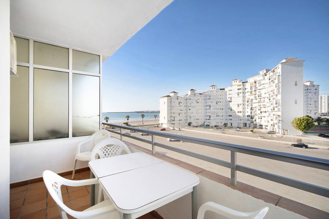 80 M² Apartamento ∙ 2 Habitaciones ∙ 5 Huéspedes - El Puerto de Santa María