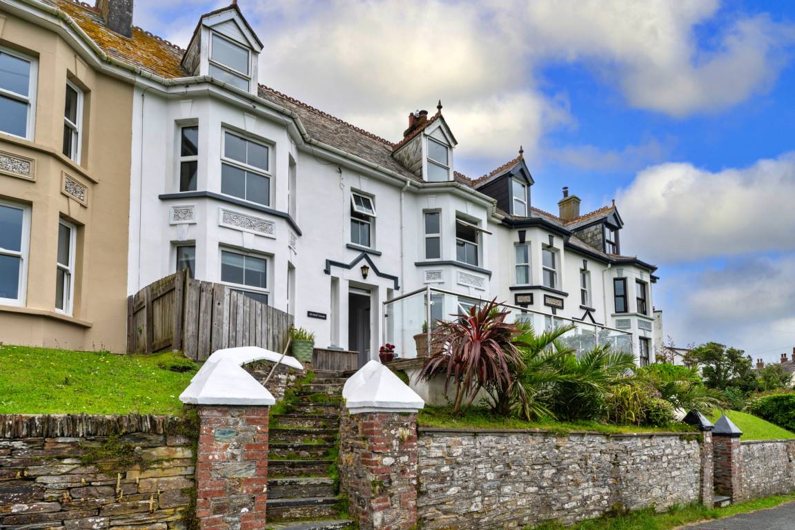 140 M² Maison De Vacances ∙ 4 Chambres ∙ 8 Personnes - Tintagel