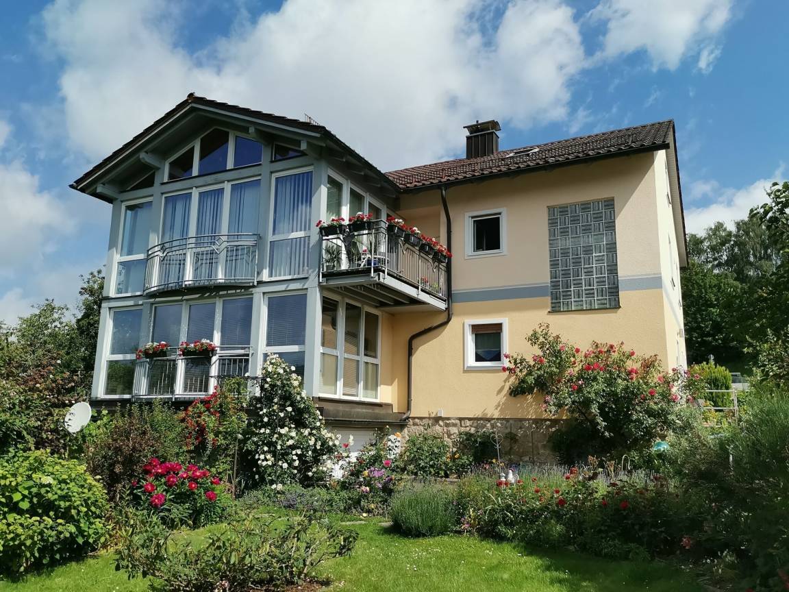 95 M² Ferienwohnung ∙ 3 Schlafzimmer ∙ 5 Gäste - Freyung