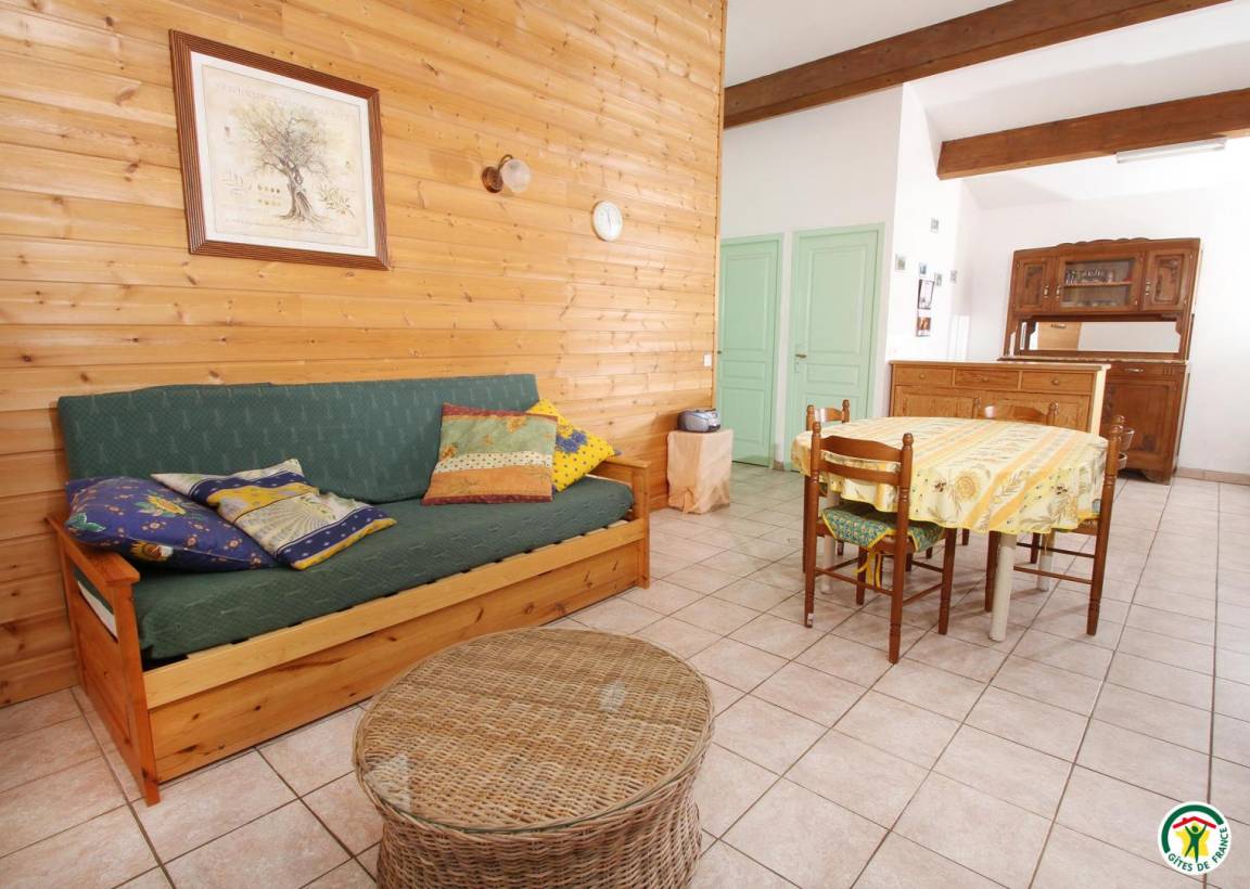 75 M² Gîte ∙ 1 Chambre ∙ 2 Personnes - Buis-les-Baronnies
