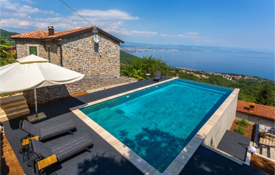 180 M² Huis ∙ 4 Slaapkamers ∙ 8 Gasten - Rijeka