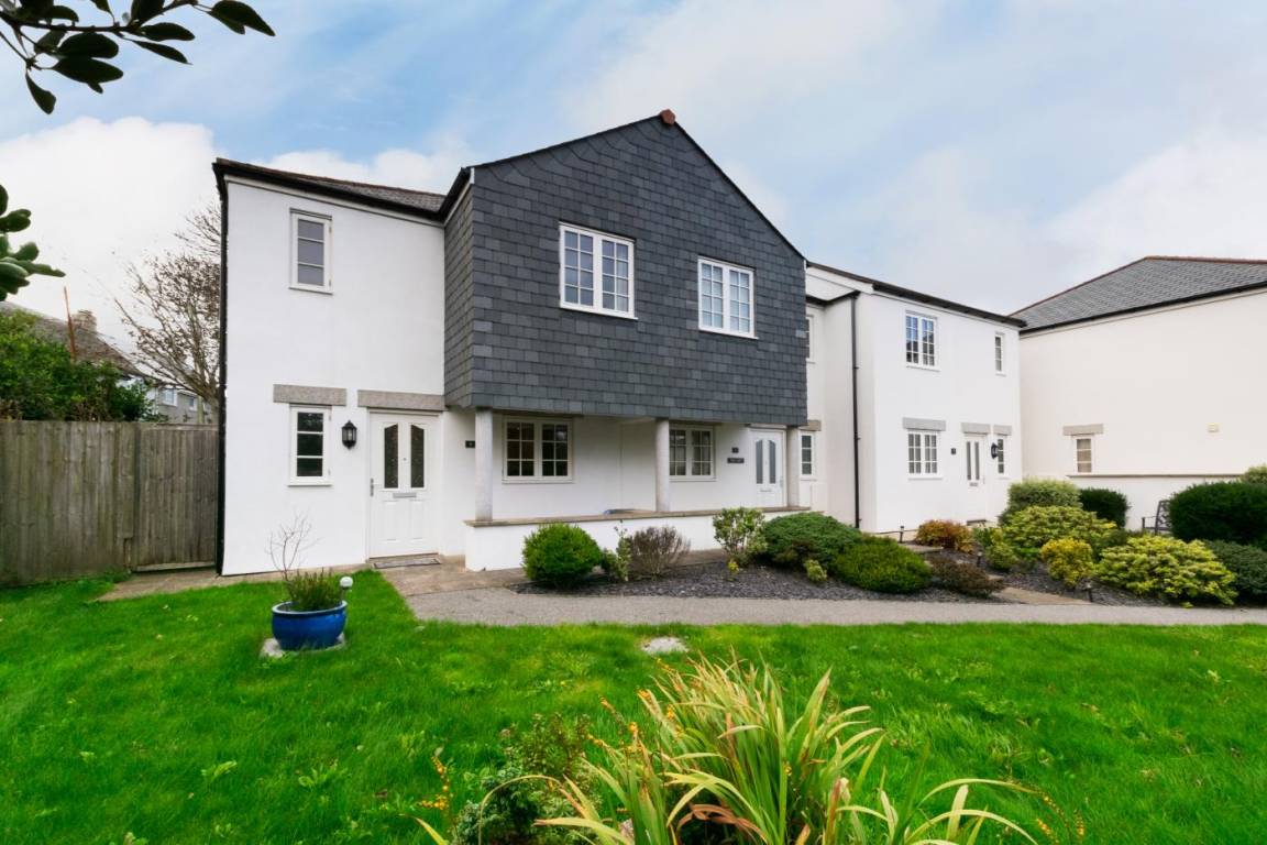 Cottage ∙ 2 Bedrooms ∙ 4 Guests - St Ives