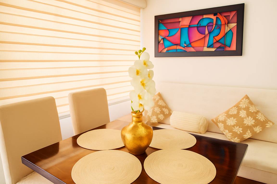 250 M² Casa ∙ 10 Habitaciones ∙ 45 Huéspedes - Medellín