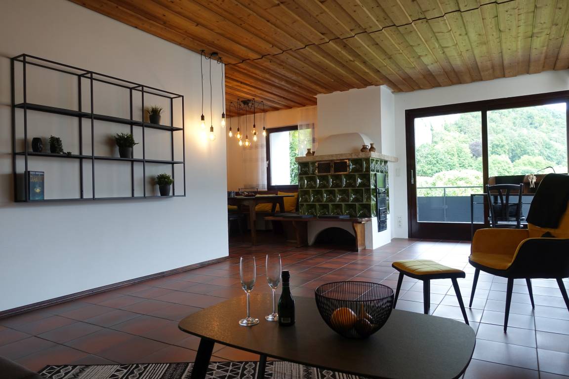 110 M² Ferienwohnung ∙ 2 Schlafzimmer ∙ 6 Gäste - Riedenburg