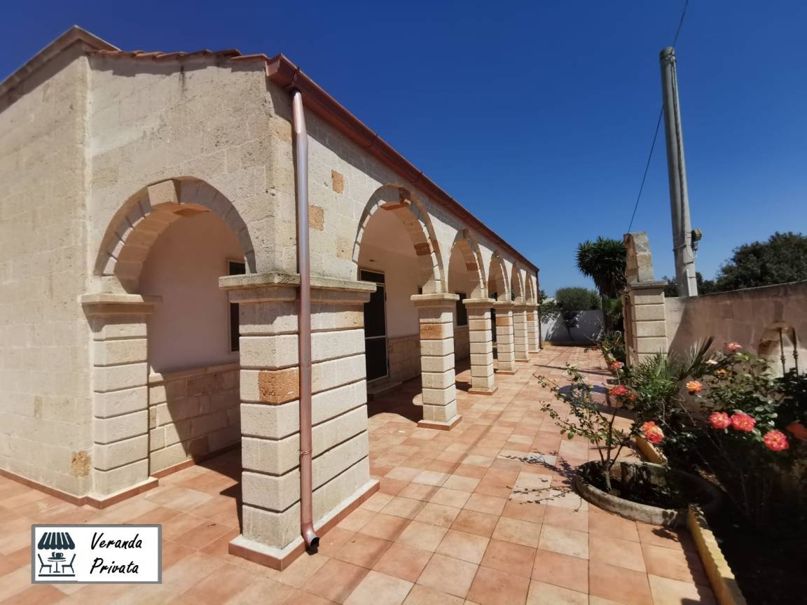 700 M² Villa ∙ 2 Bedrooms ∙ 8 Guests - Manduria