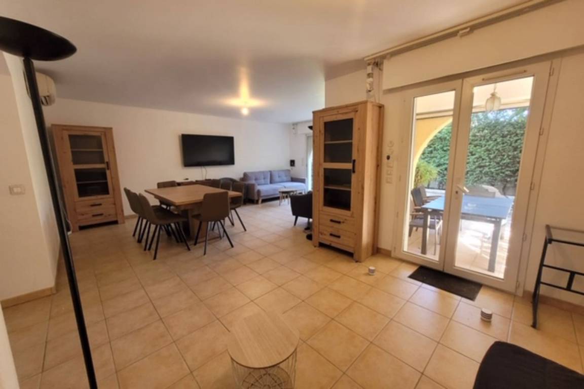114 M² Ferienhaus ∙ 3 Schlafzimmer ∙ 6 Gäste - Fréjus
