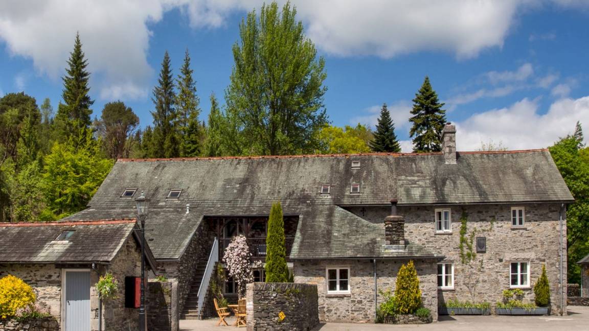Villa ∙ 4 Bedrooms ∙ 8 Guests - Coniston