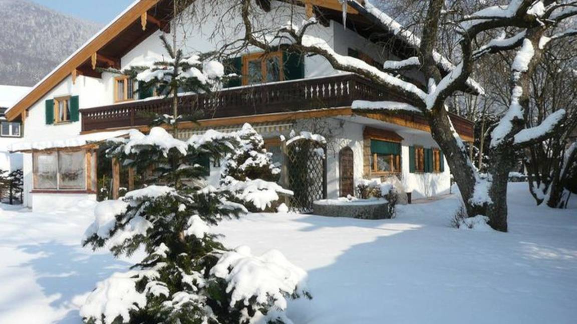 95 M² Ferienwohnung ∙ 2 Schlafzimmer ∙ 4 Gäste - Kreuth