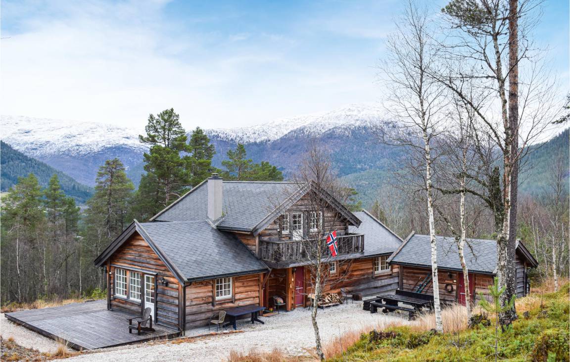 120 M² House ∙ 4 Bedrooms ∙ 10 Guests - Gudvangen