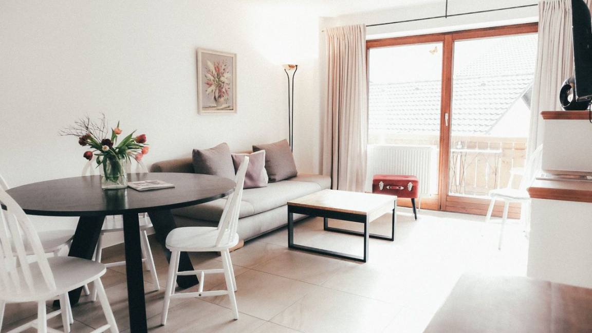 80 M² Apartment ∙ 2 Bedrooms ∙ 5 Guests - Schwangau