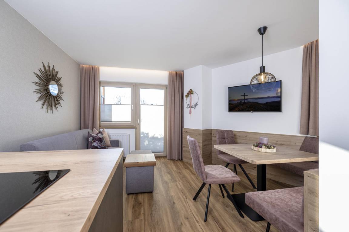 74 M² Ferienwohnung ∙ 1 Schlafzimmer ∙ 4 Gäste - Kaltenbach