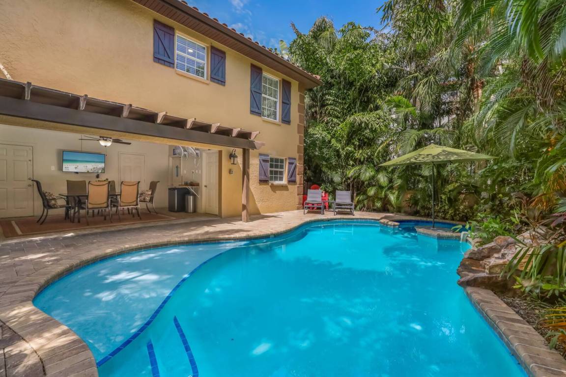 158 M² House ∙ 3 Bedrooms ∙ 6 Guests - Holmes Beach, FL
