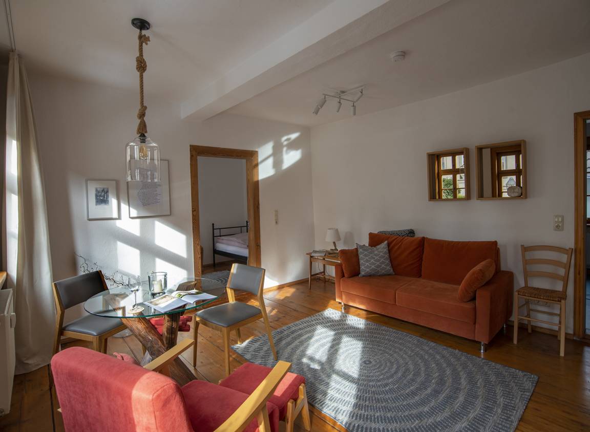 Ferienwohnung ∙ 2 Schlafzimmer ∙ 5 Gäste - Bad Blankenburg