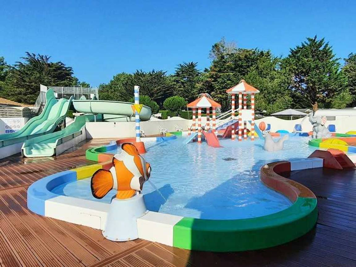 30 M² Camping ∙ 3 Chambres ∙ 6 Personnes - Le Bois-Plage-en-Ré