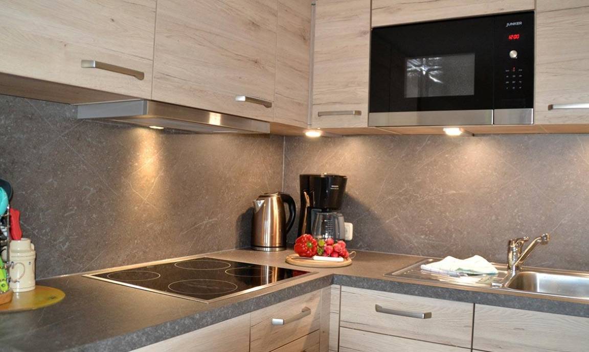50 M² Ferienwohnung ∙ 1 Schlafzimmer ∙ 2 Gäste - Bolsterlang