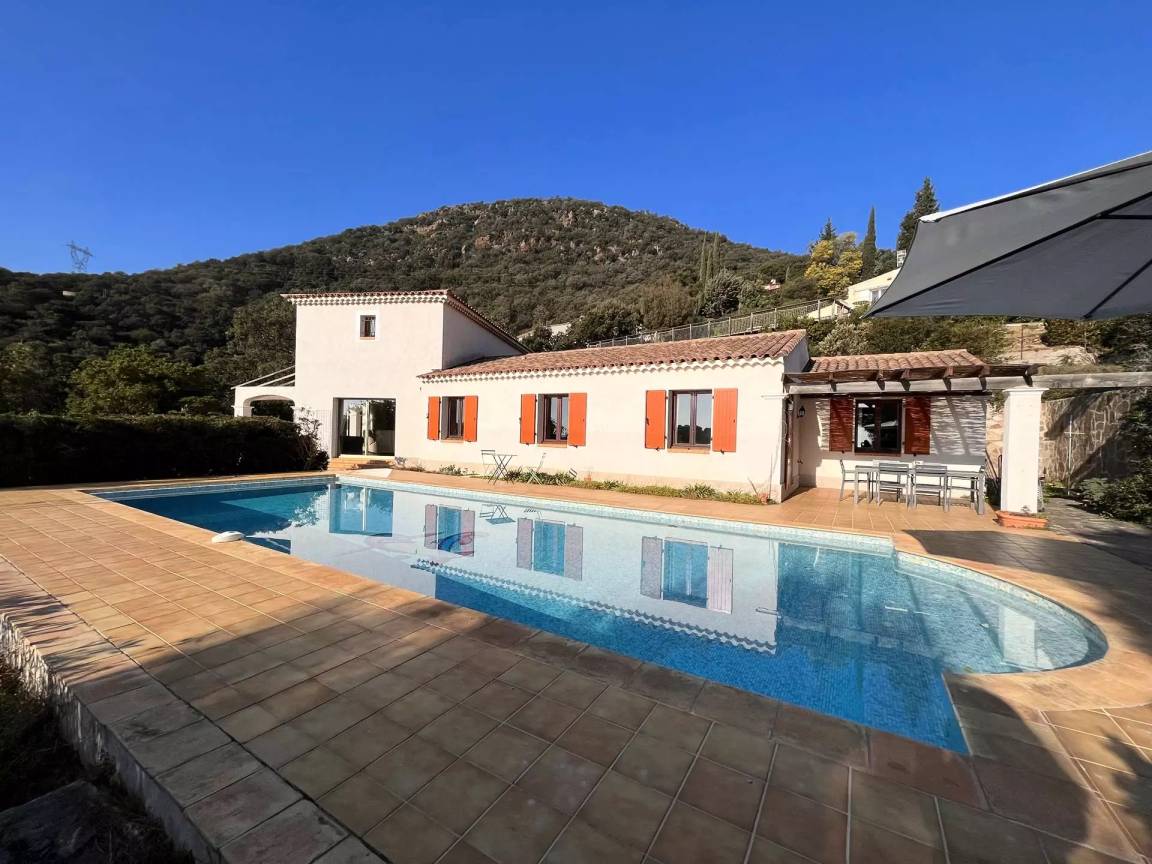 163 M² Maison De Vacances ∙ 3 Chambres ∙ 7 Personnes - Cavalaire-sur-Mer