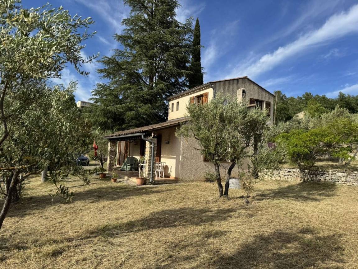 85 M² Mökki ∙ 3 Makuuhuonetta ∙ 5 Vierasta - Var