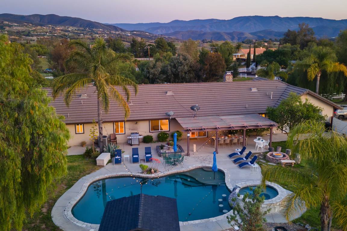 187 M² House ∙ 4 Bedrooms ∙ 11 Guests - Temecula, CA
