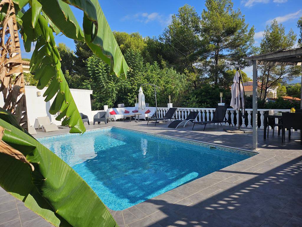 150 M² Casa ∙ 4 Habitaciones ∙ 8 Huéspedes - Benisa