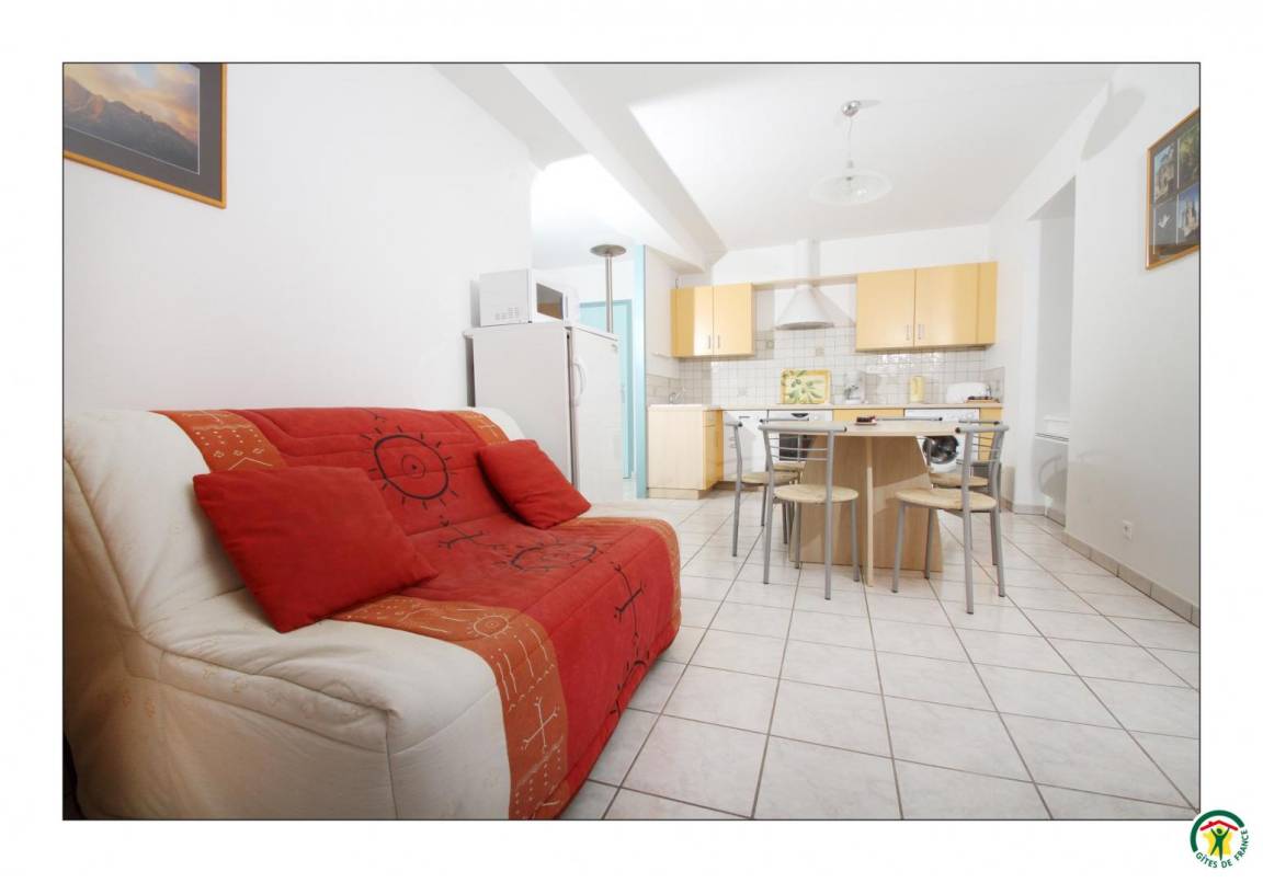 58 M² Gîte ∙ 2 Chambres ∙ 4 Personnes - Drôme