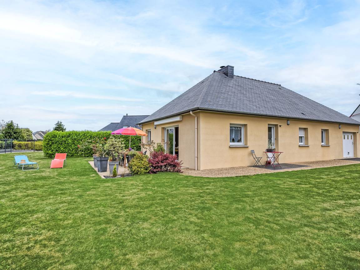 90 M² Maison De Vacances ∙ 2 Chambres ∙ 4 Personnes - Plougrescant