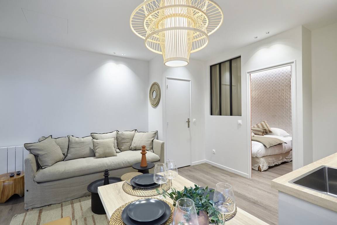 32 M² Apartment ∙ 2 Bedrooms ∙ 4 Guests - Paris