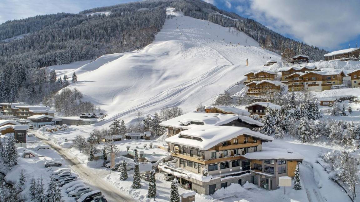 80 M² Ferienwohnung ∙ 2 Schlafzimmer ∙ 6 Gäste - Saalbach