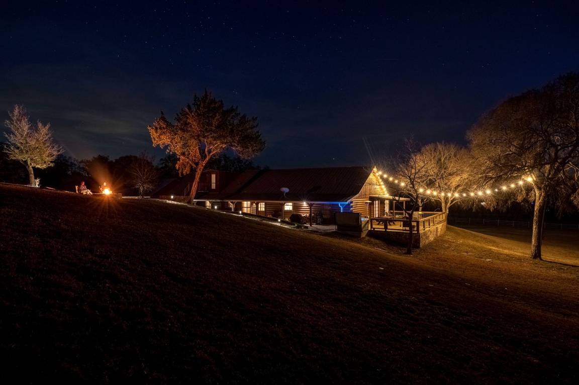 House ∙ 4 Bedrooms ∙ 13 Guests - Hunt, TX