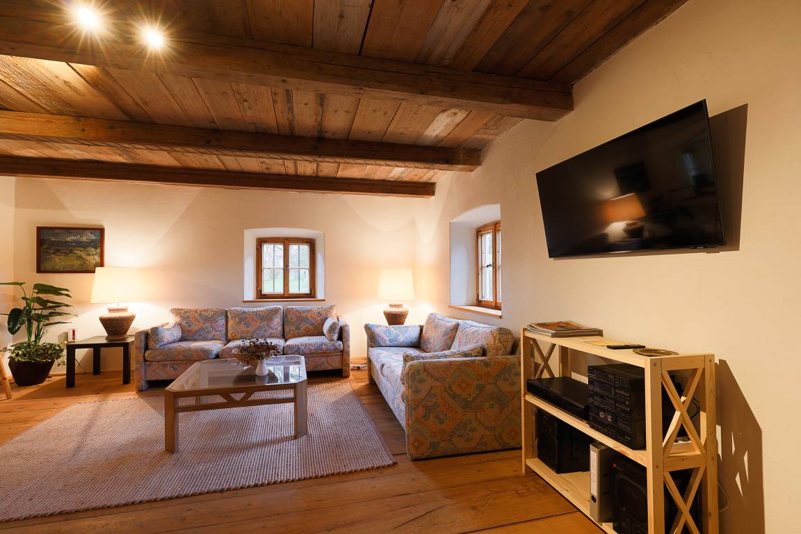 130 M² Ferienhaus ∙ 2 Schlafzimmer ∙ 4 Gäste - Obing