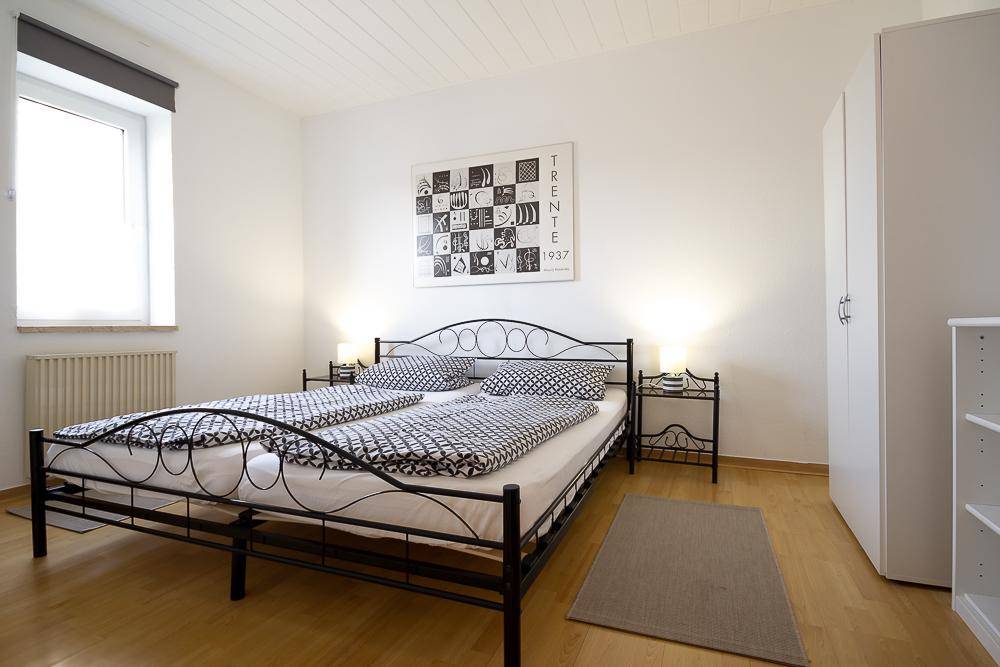 83 M² Ferienwohnung ∙ 3 Schlafzimmer ∙ 5 Gäste - Apolda