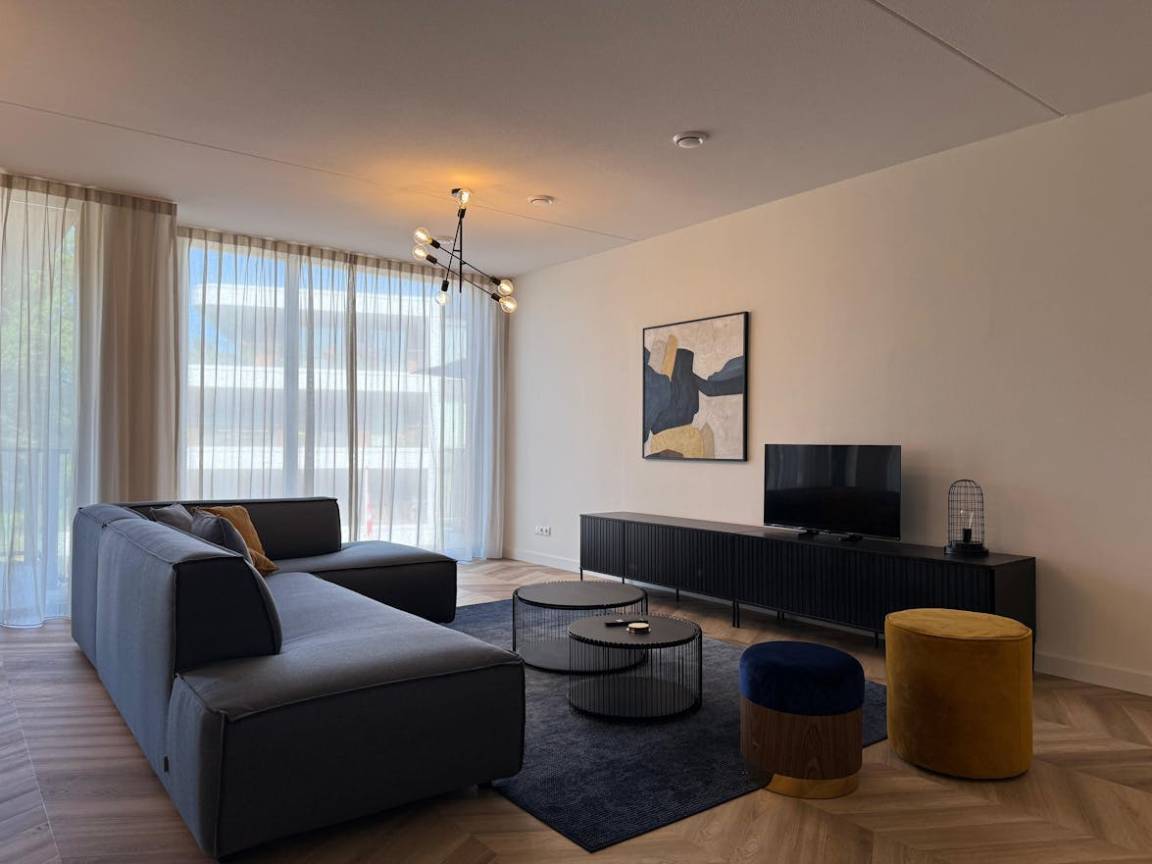 104 M² Apartment ∙ 2 Bedrooms ∙ 4 Guests - 's-Hertogenbosch