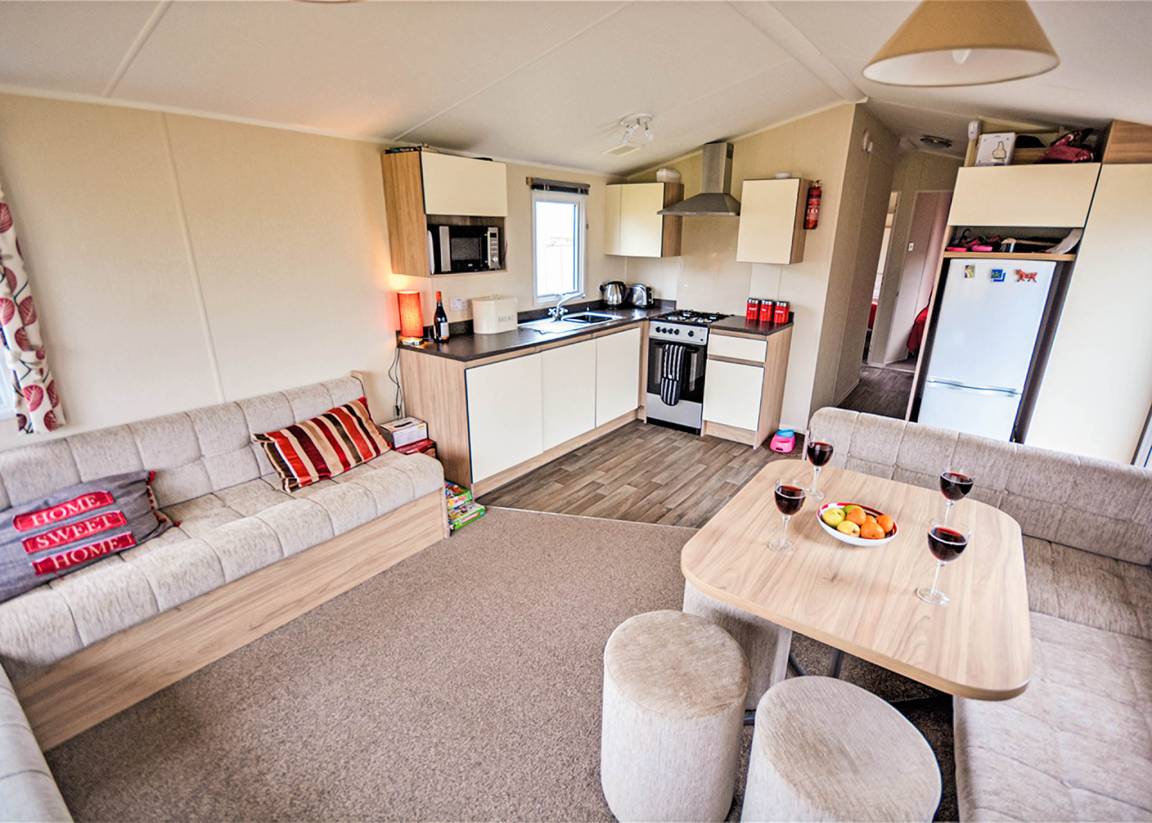 Caravan ∙ 2 Bedrooms ∙ 6 Guests - Stranraer