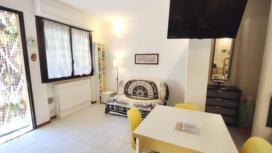 36 M² Appartement ∙ 2 Slaapkamers ∙ 4 Gasten - Lerici