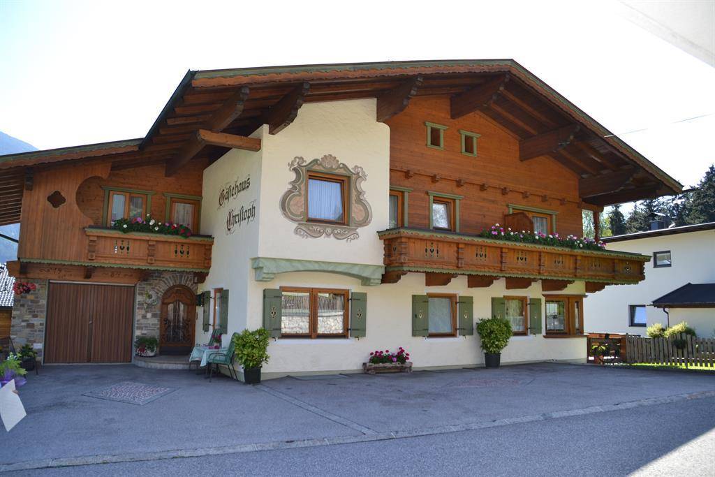 86 M² Ferienwohnung ∙ 3 Schlafzimmer ∙ 8 Gäste - Ried im Zillertal