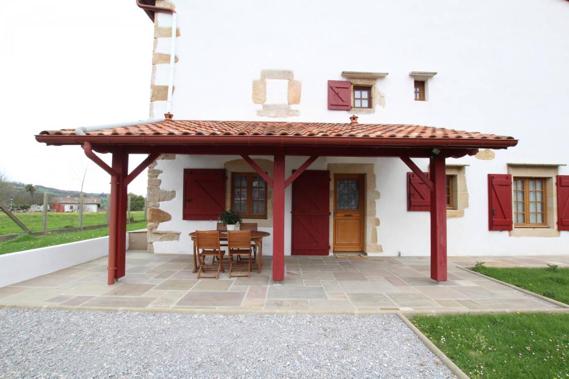 80 M² Gîte ∙ 1 Chambre ∙ 2 Personnes - Saint-Pée-sur-Nivelle