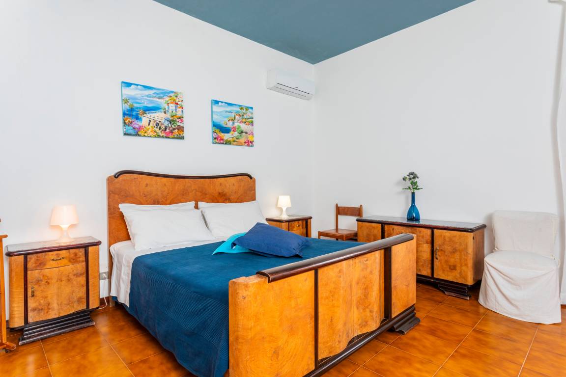25 M² Bed And Breakfast ∙ 1 Bedroom ∙ 3 Guests - Acireale