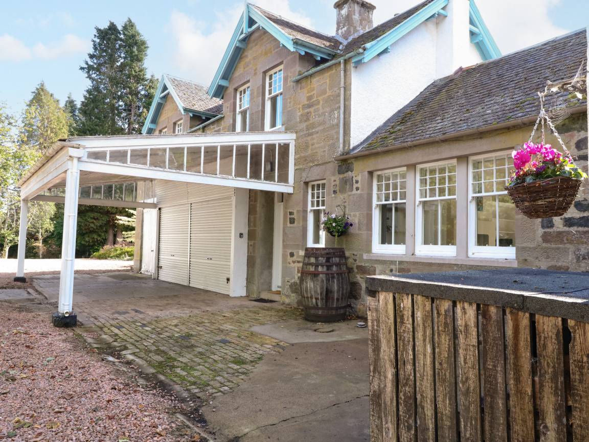 Cottage ∙ 3 Bedrooms ∙ 6 Guests - Dunkeld