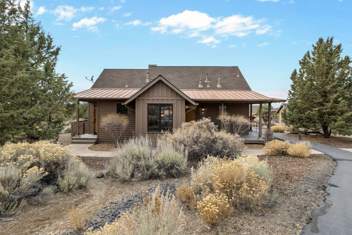 119 M² Cabin ∙ 2 Bedrooms ∙ 6 Guests - Oregon