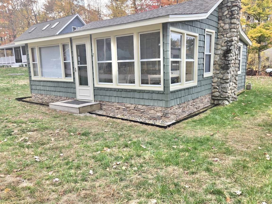 Cottage ∙ 2 Bedrooms ∙ 4 Guests - Sebago, ME