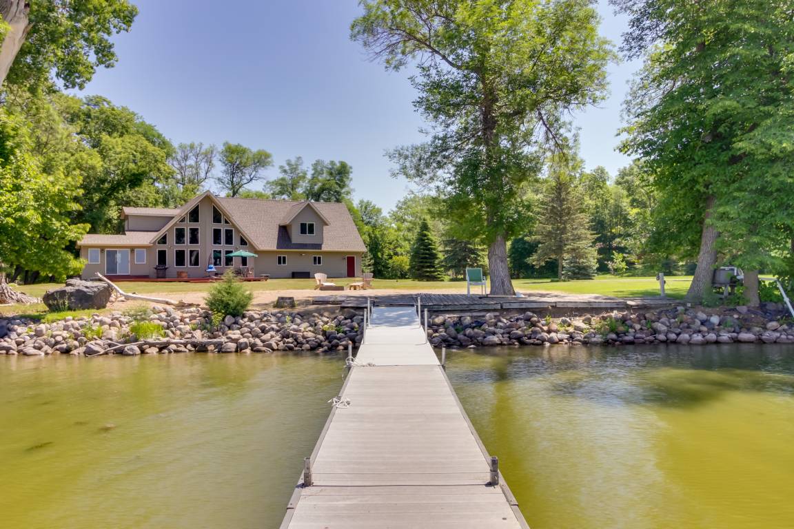 291 M² House ∙ 4 Bedrooms ∙ 14 Guests - Sibley State Park, New London