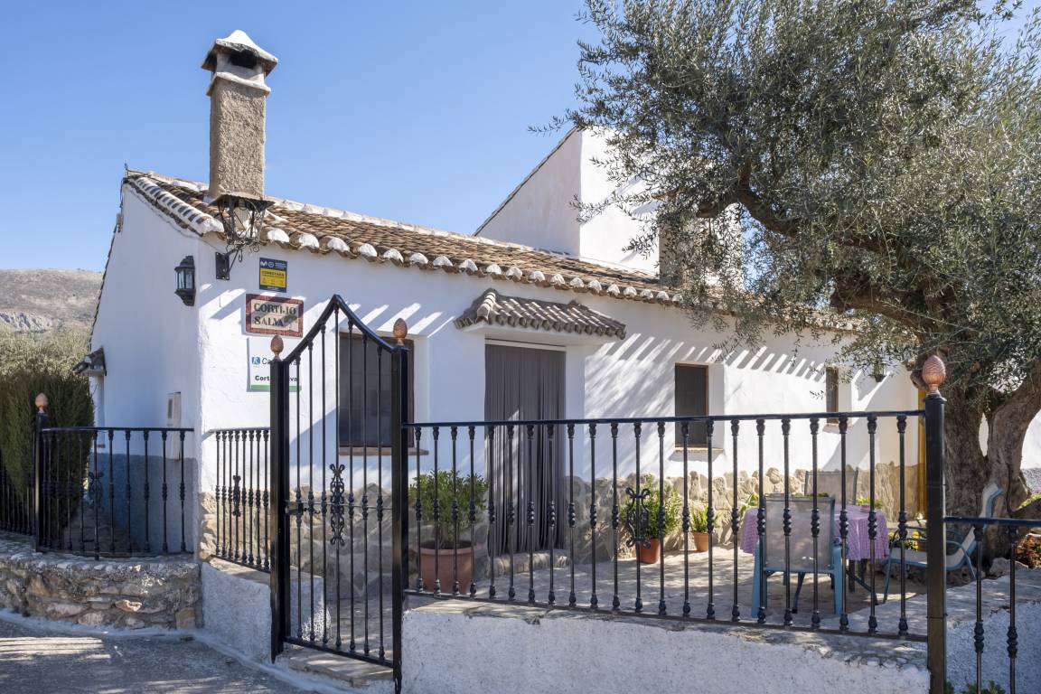 125 M² Casa ∙ 3 Habitaciones ∙ 7 Huéspedes - Alhama de Granada