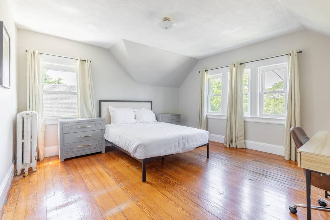 Private Room ∙ 1 Bedroom ∙ 1 Guest - Wellesley, MA