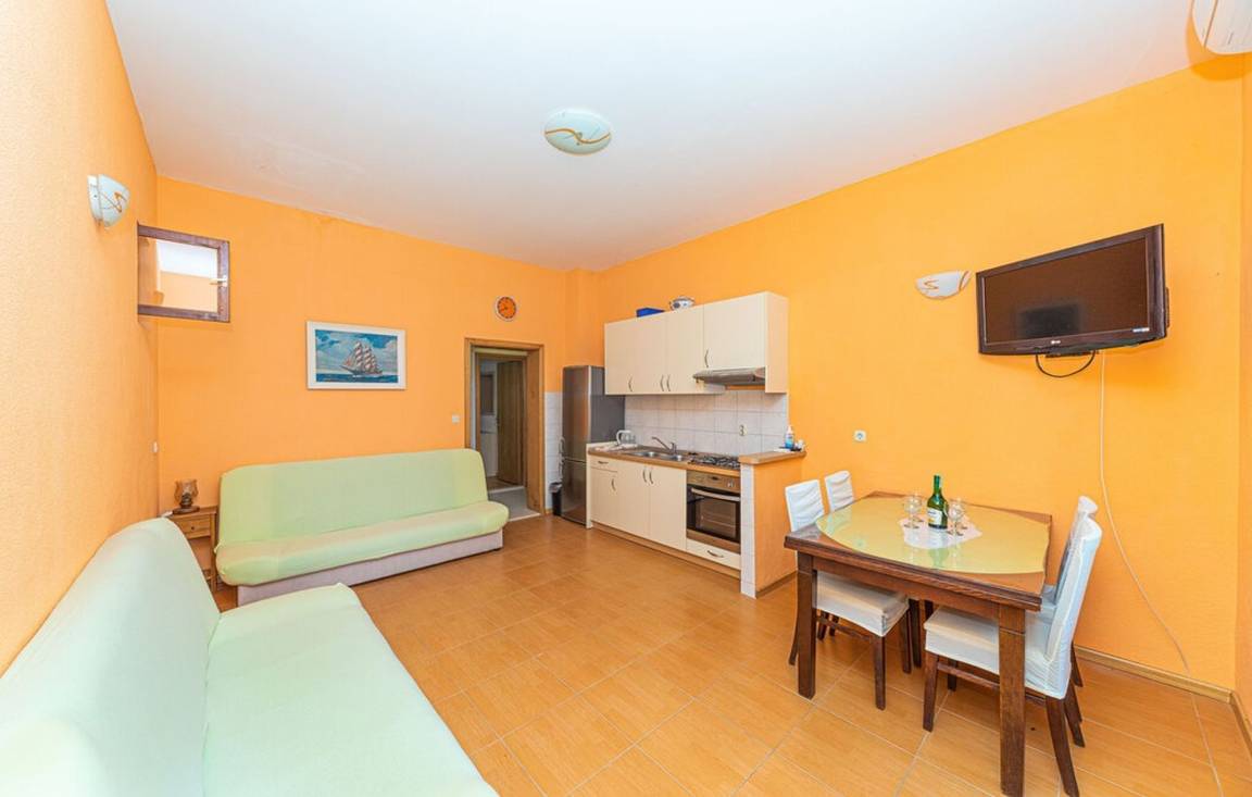 45 M² Ferienwohnung ∙ 1 Schlafzimmer ∙ 4 Gäste - Makarska