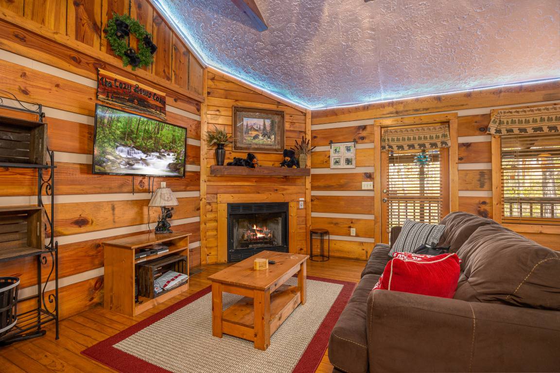 Cabin ∙ 1 Bedroom ∙ 2 Guests - Pigeon Forge, TN
